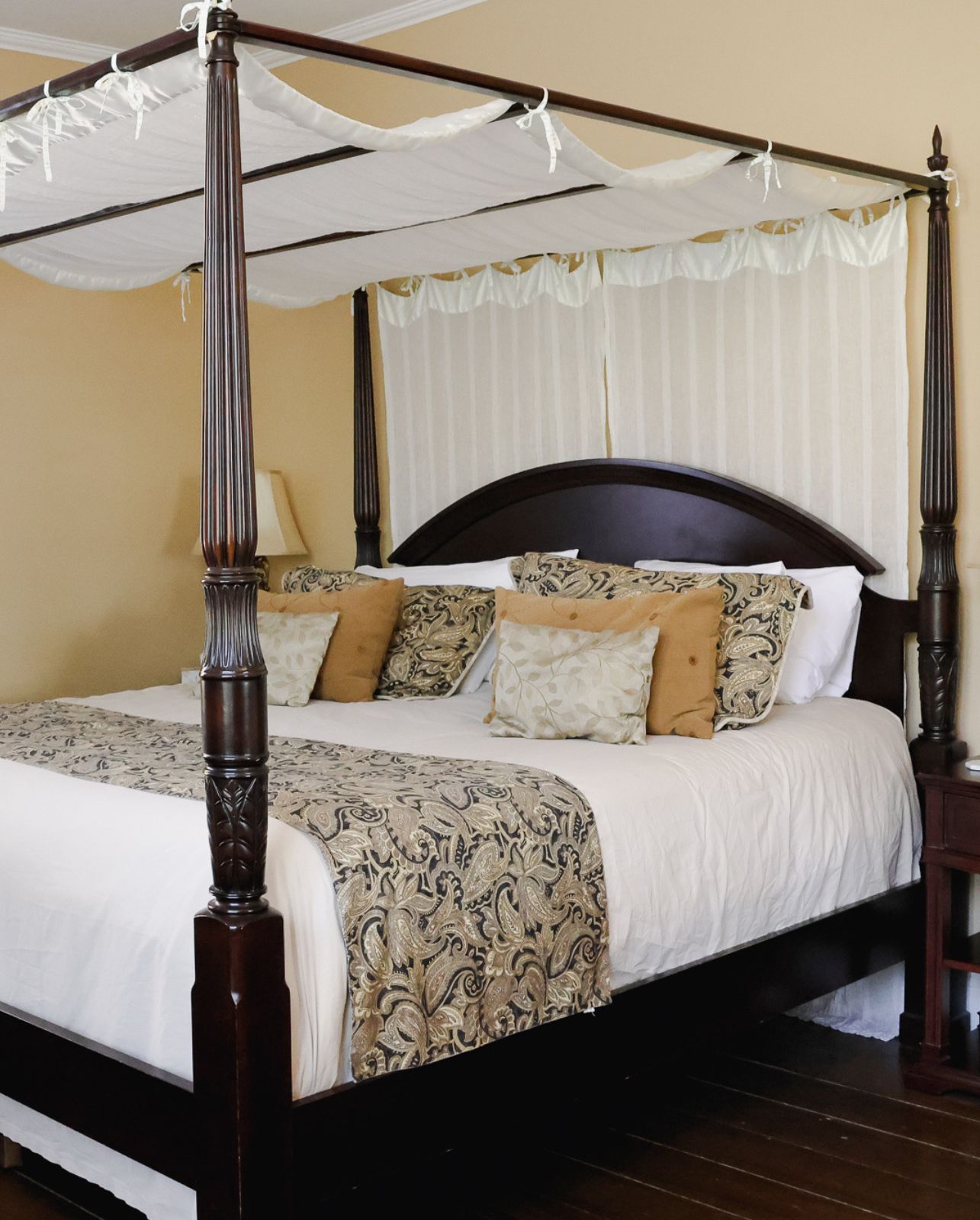 Dove - Ste. Anne’s Spa